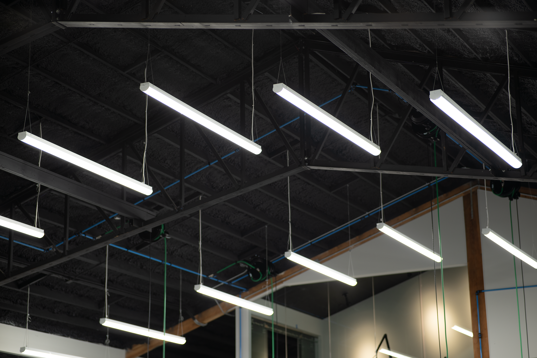 Linear Lighting – Obsessed Garage