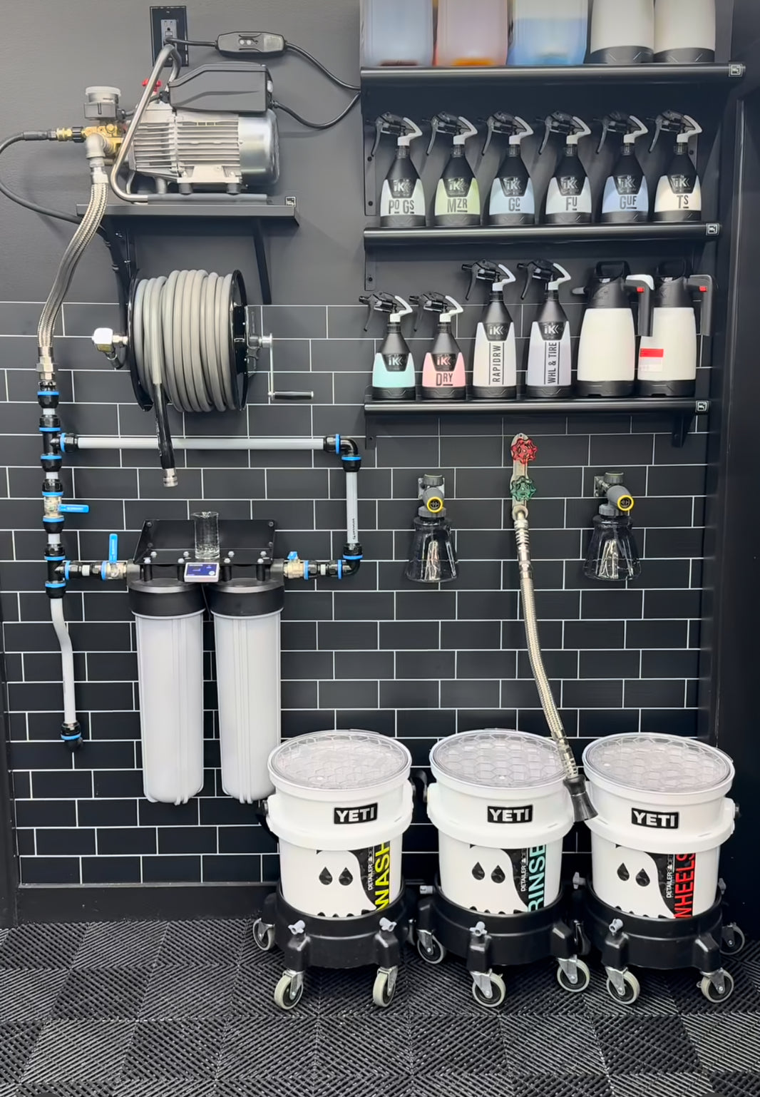 Top Shelf Lift Cargo Rack - Largest Hitch-Mounted Cargo Carrier for ...