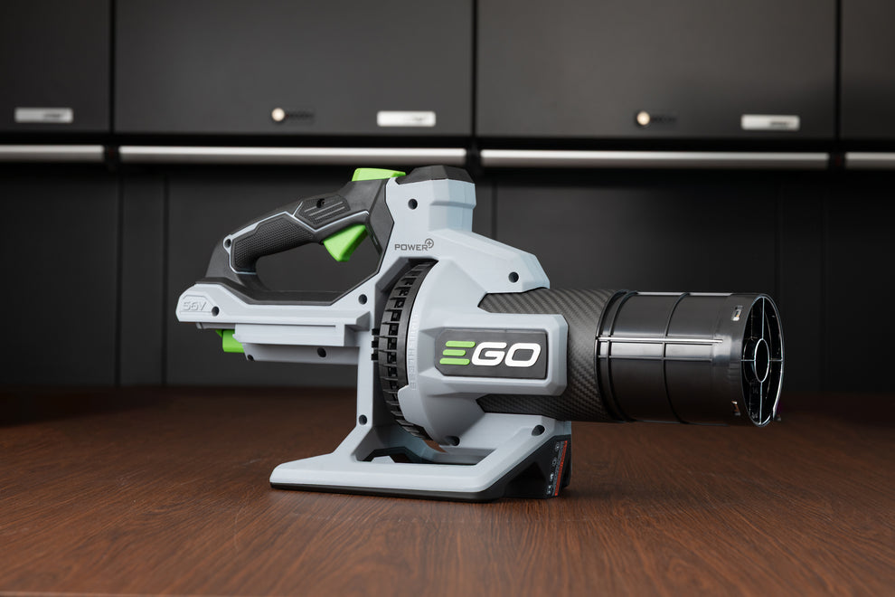 EGO 880 CFM Battery-Operated Leaf Blower with Turbo Mode and 90-Minute ...