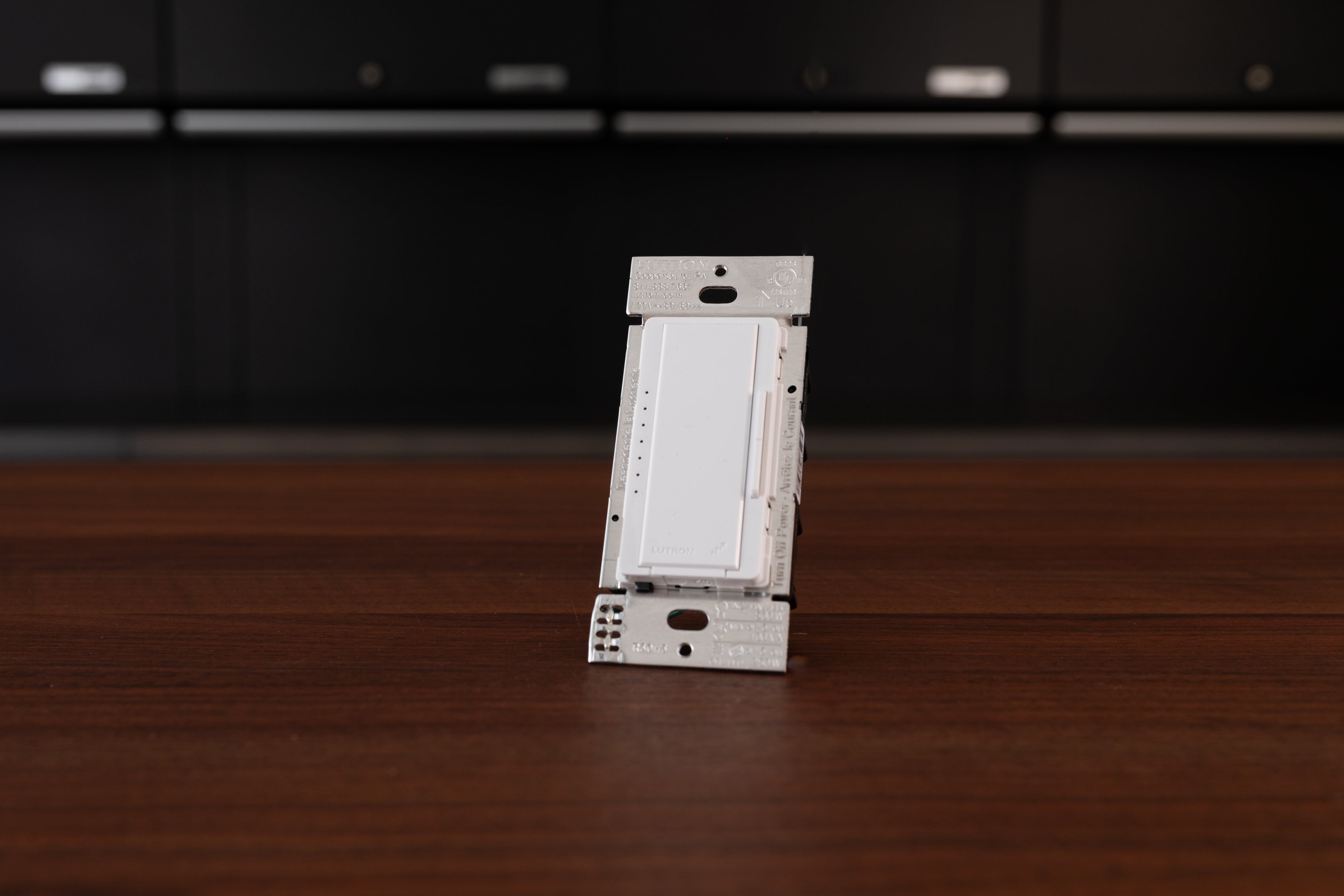 Lutron Maestro RA2 Select Pro LED Dimmer Switch 8 Amp Smart Lighting ...