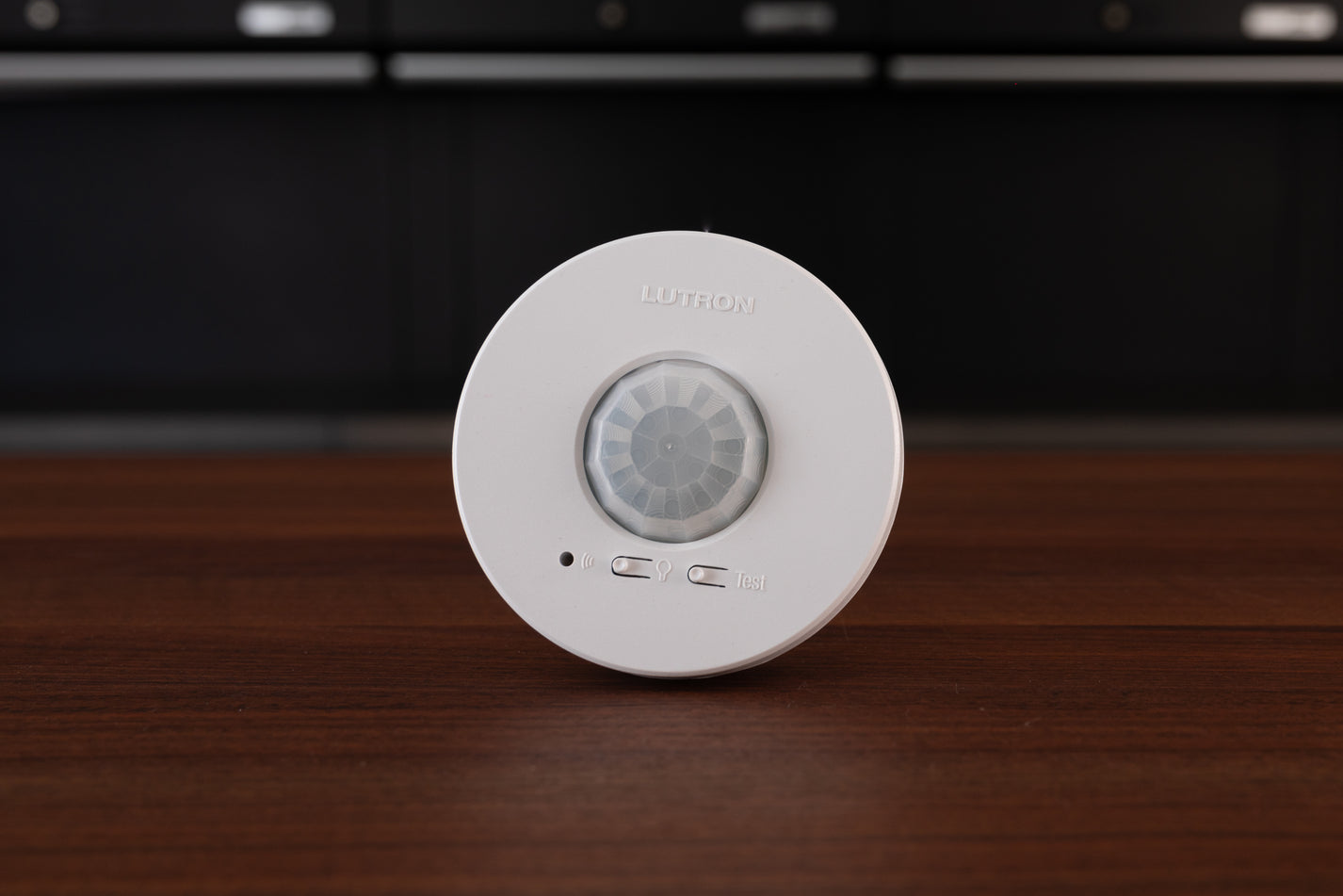 Lutron Ceiling Mounted Occupancy/Vacancy Sensor for Smart Home ...