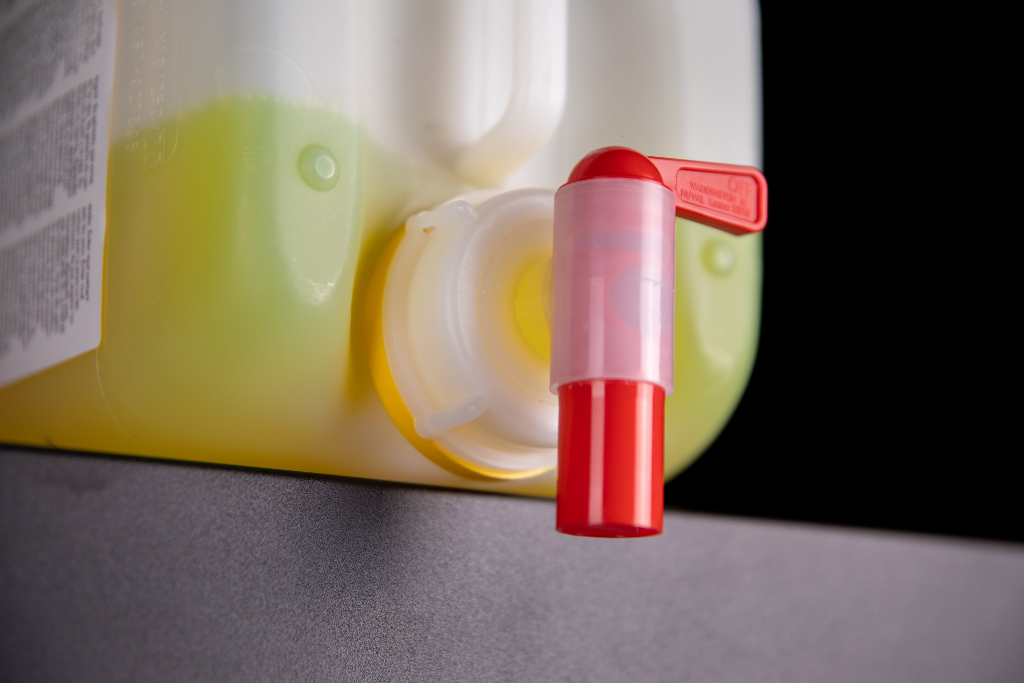 5 Liter Tap for Pressol and Branded Bottles - Reduce Spills and Control ...