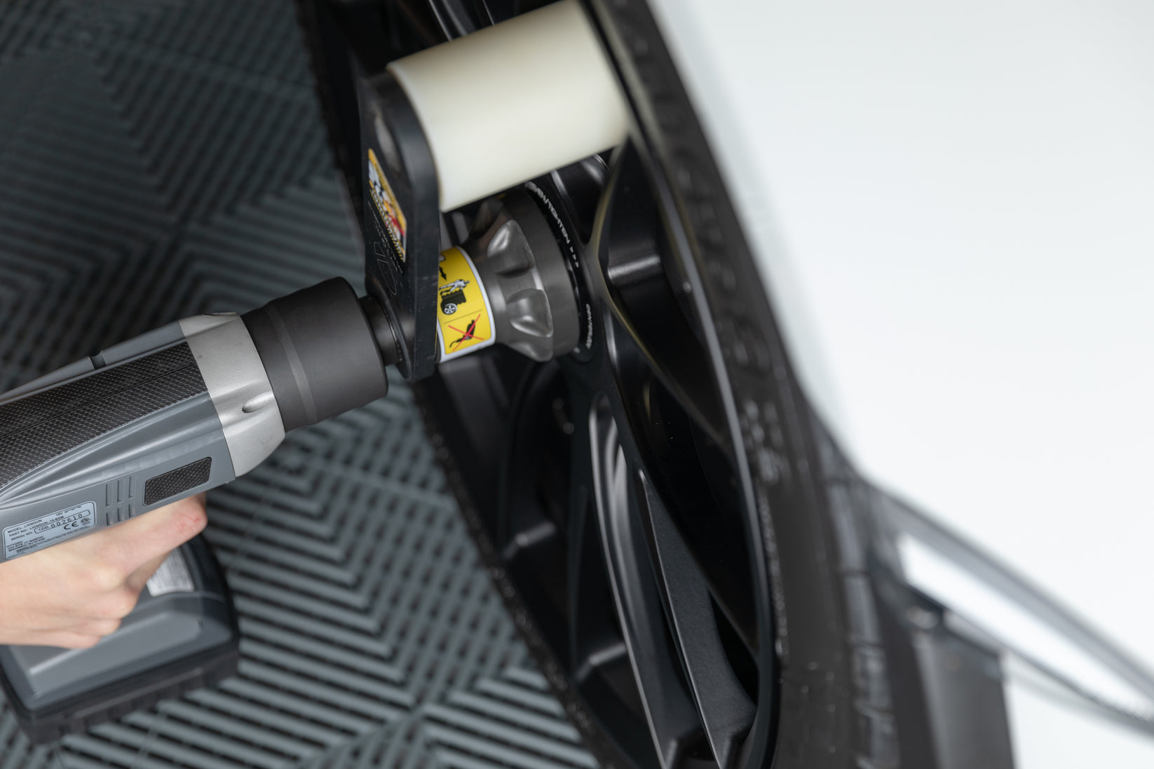 Precision Torque Tool for Porsche Center Lock Wheels - HYTORC Torque ...