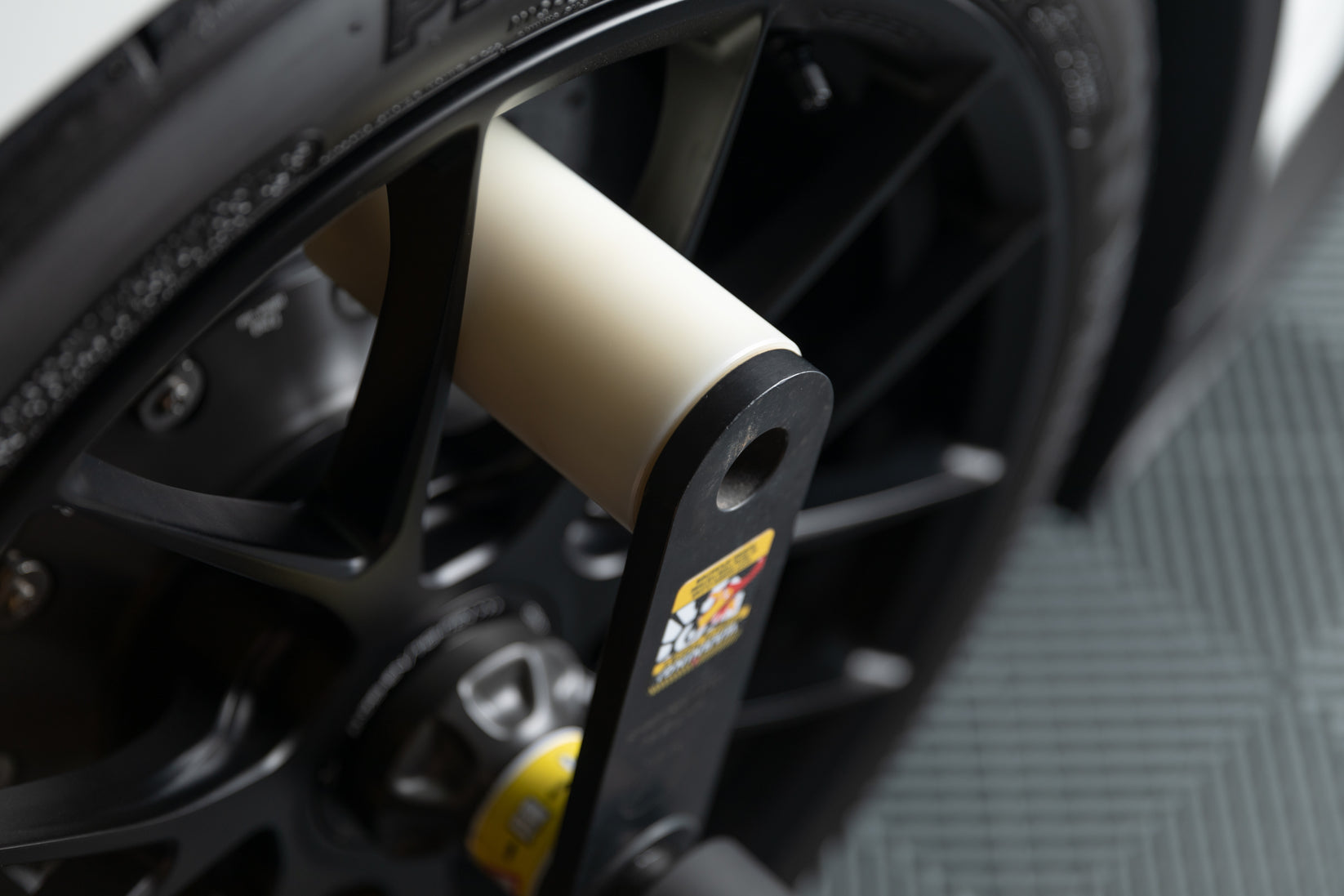 Precision Torque Tool for Porsche Center Lock Wheels - HYTORC Torque ...