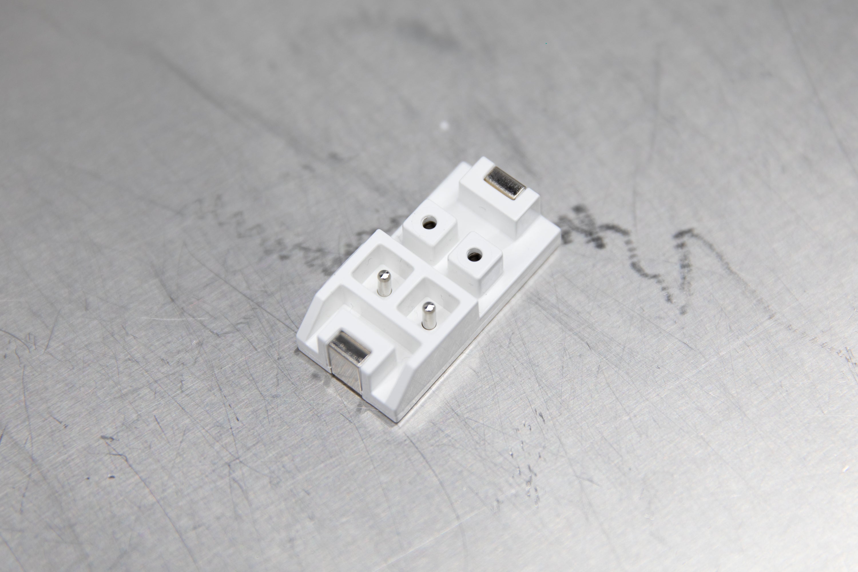 Under Cabinet Lighting Solutions with Easy Joiner Installations for ...